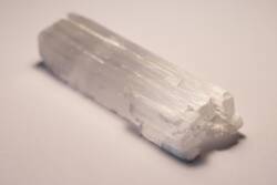 Selenite: Properties, Meaning, Uses & Cleansing Tips