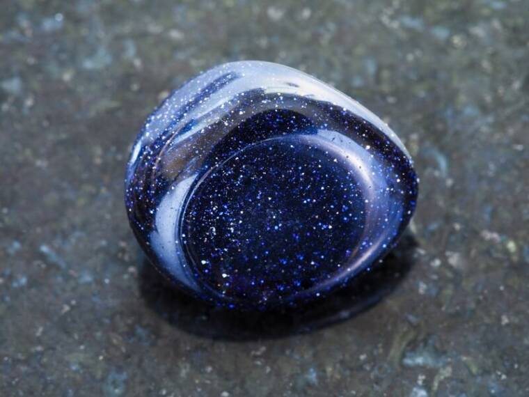 Blue Goldstone: Meaning, Healing Properties & Benefits