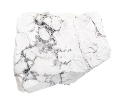 Howlite 101: Meaning, Healing Properties & Benefits