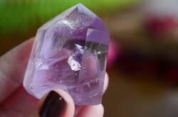 Amethyst Meaning: Healing Properties, History & Use